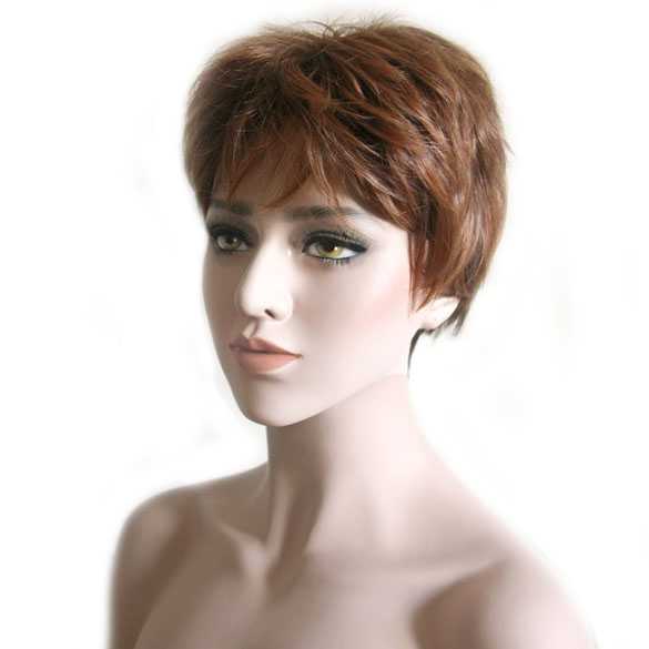 SALE : Paspop pruik bruinmix kort haar met plukjes - Mooie pruiken bij ...